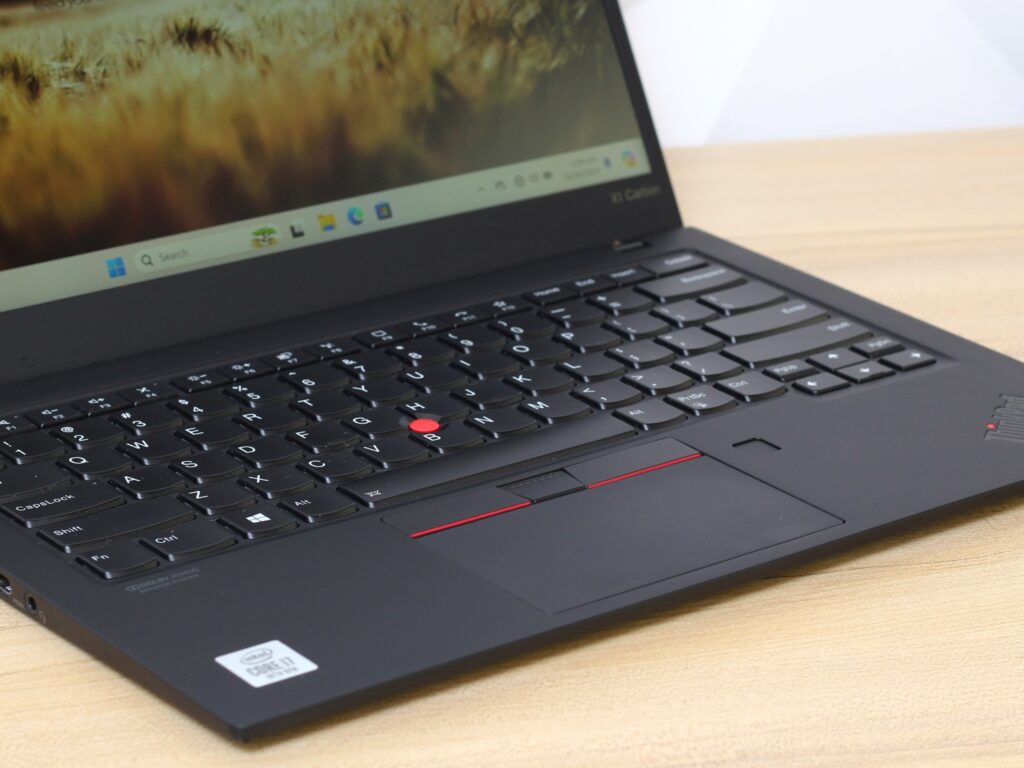 Lenovo ThinkPad X1 Carbon 14 inch Core i7 10th Gen, 16GB RAM, 500GB SSD ...