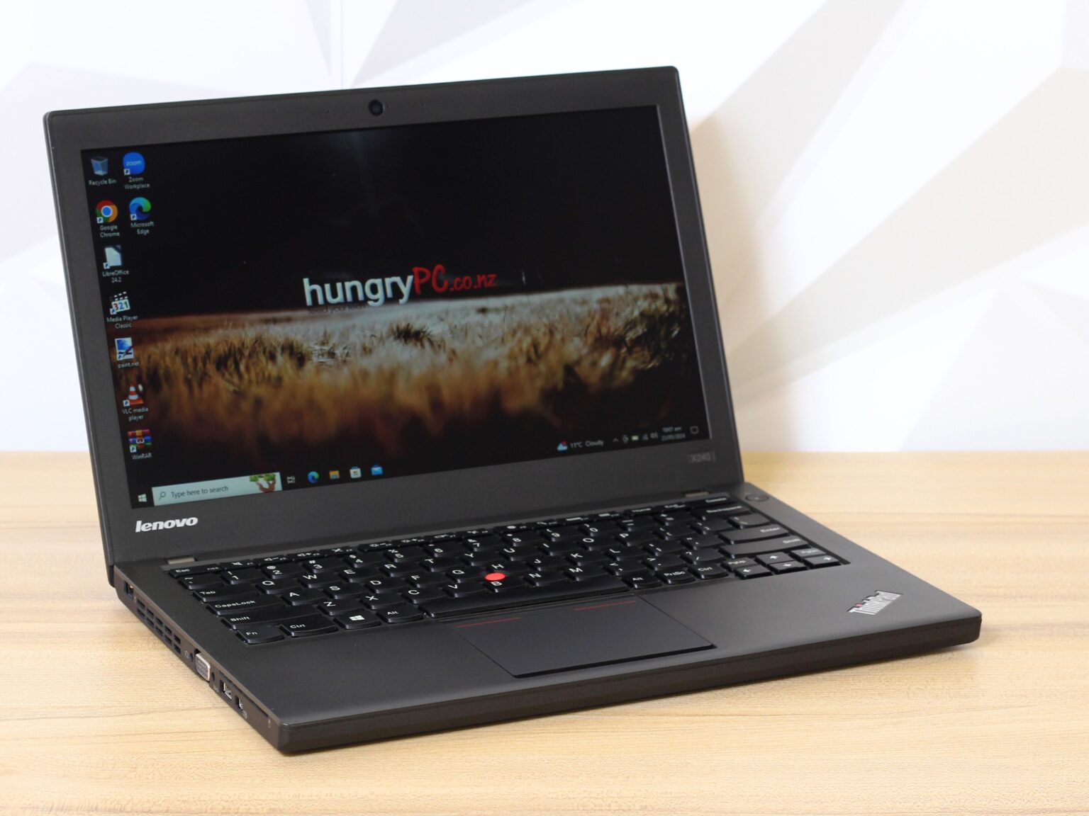 Lenovo ThinkPad X240 12.5 inch Core i5 Laptop, 4GB RAM, 512GB SSD, Win ...